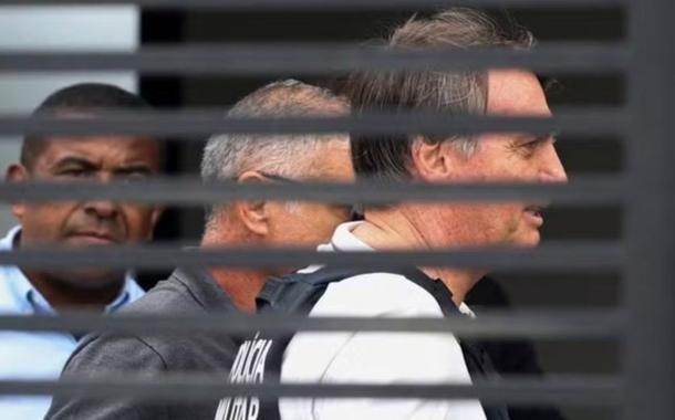 Moraes dá 48h para PGR se manifestar sobre prisão domiciliar de Bolsonaro