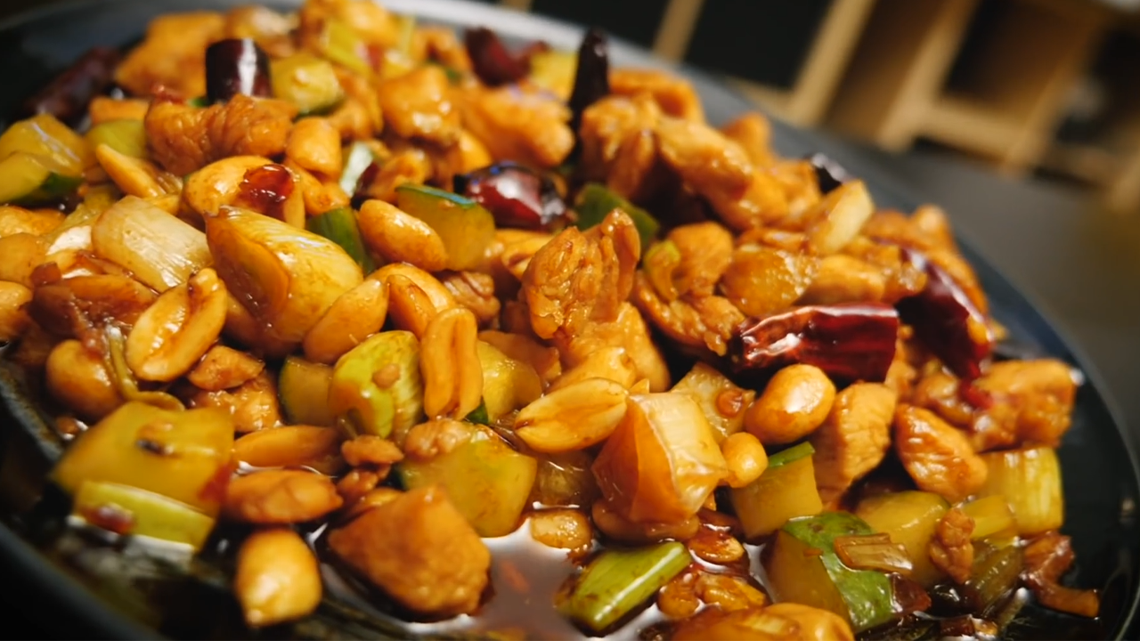 3 must-try Chinese chicken recipes | Easy cola wings, kung pao & three cup