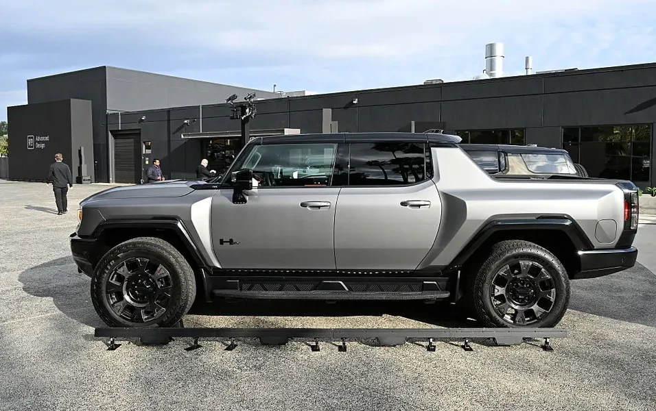 GM debuts Hummer X concepts at new Pasadena design hub