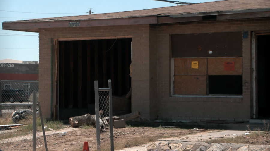 Arson suspected in abandoned house fire