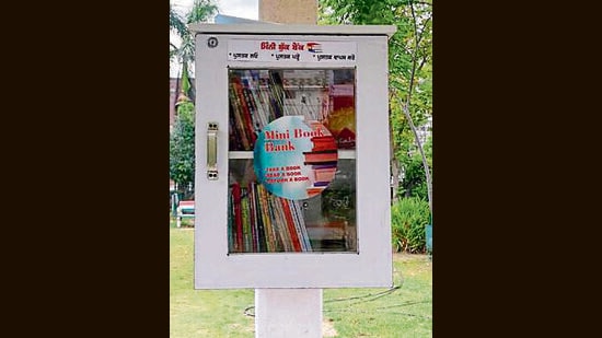 Ludhiana: New mini-book bank launched at Dugri park