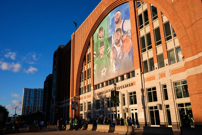 Dallas Mavericks have deal for arena site that would move club out of ...