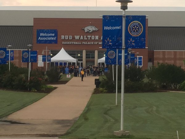 Walmart Associates Week takes over University of Arkansas campus