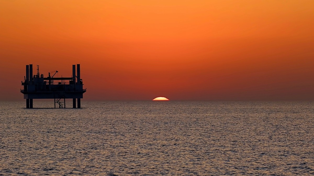 BP starts production at trillion-cubic-foot gas prize in Azerbaijan
