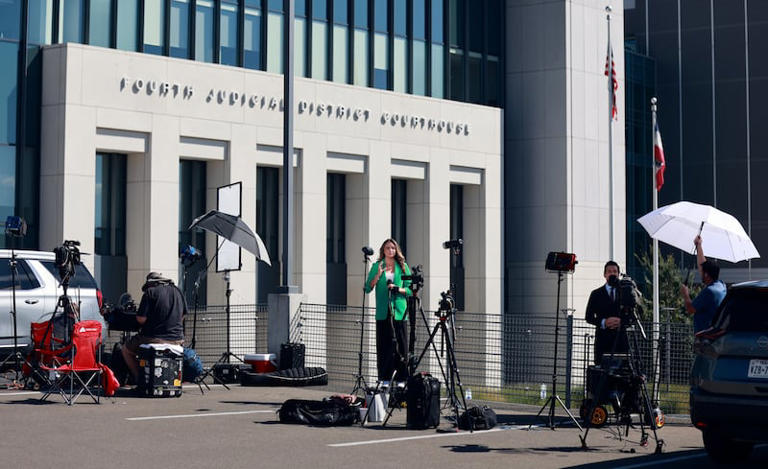 Judge: Public has right to watch Tyler Robinson proceedings