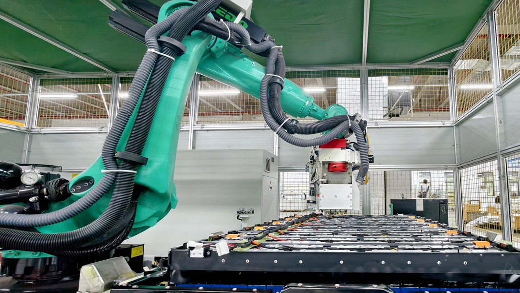 Solid-state batteries transforming EVs by 2027