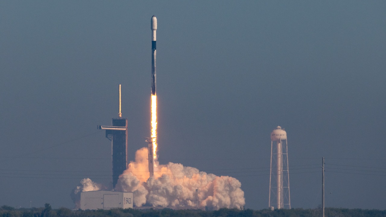 SpaceX just flew its 50th Starlink mission of 2026 — a Falcon 9 putting ...