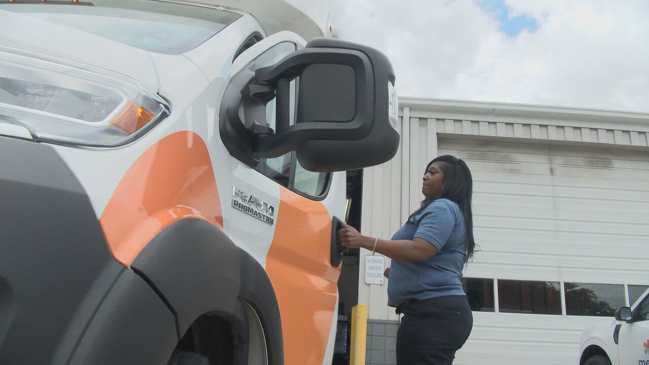 Cincinnati Metro driver honored for saving stroke victim