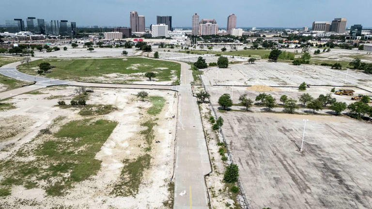 Dallas Mavericks choose Valley View site for new arena and ...