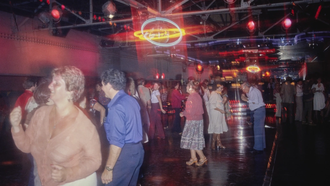 13 photos of 1970s party life