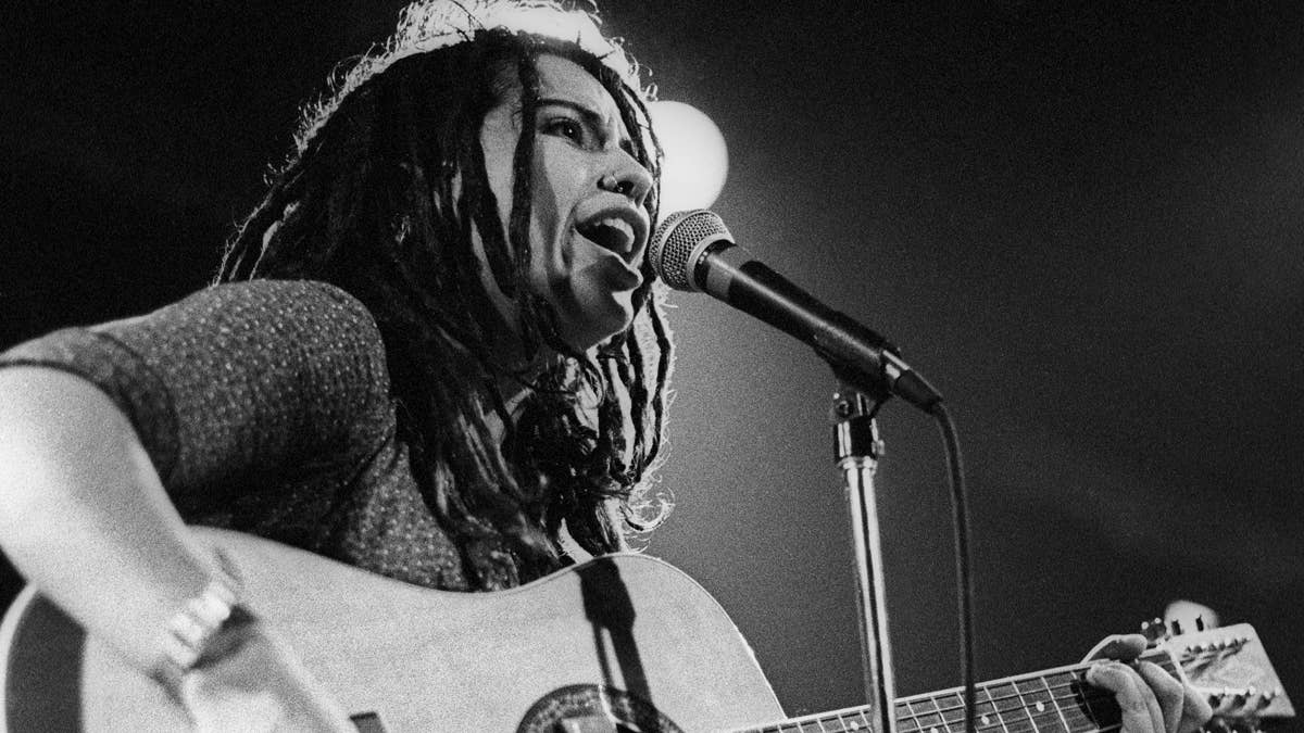 Linda Perry kicked Billy Corgan out of studio for ruining the vibe with ...