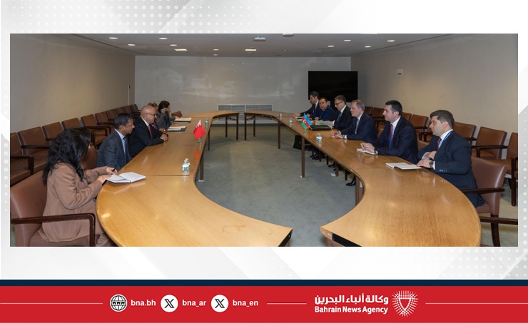 Foreign minister meets Azerbaijani counterpart