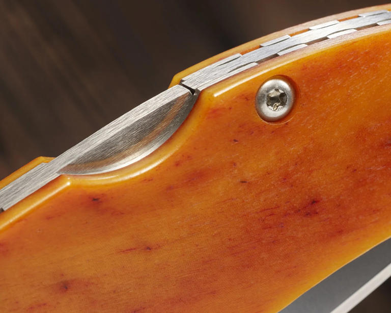 A beloved Spyderco EDC knife gets a reissue dripping with heritage ...