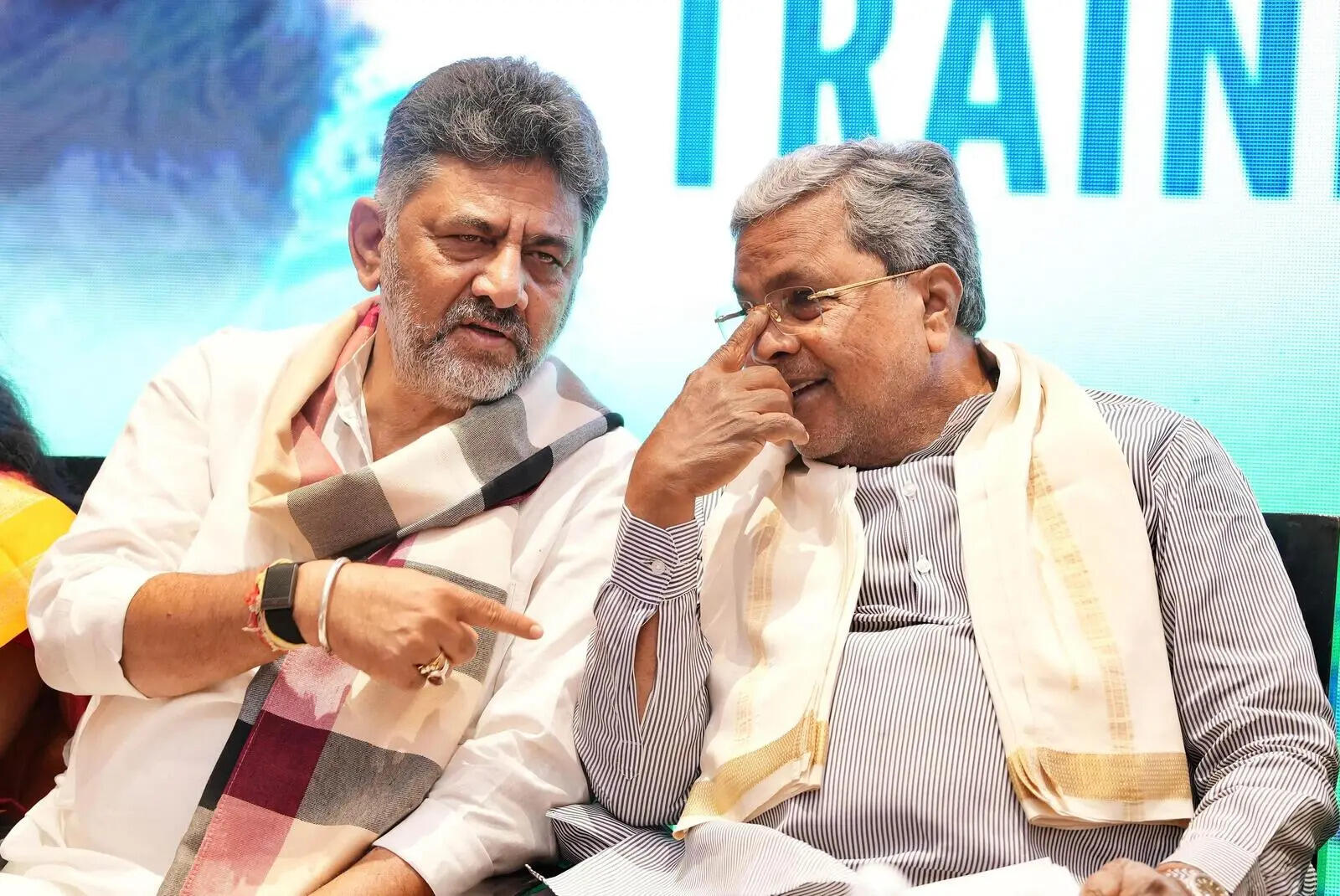 Will Congress risk dual power centres by setting up coordination committee?