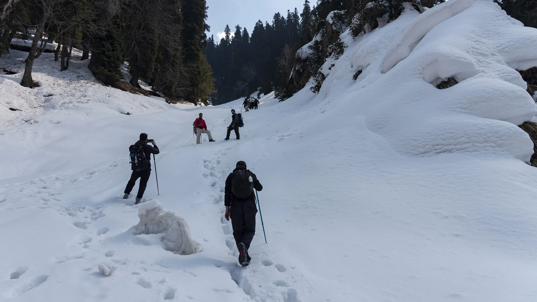 Camera found as Uttarakhand trekker search intensifies amid bad weather