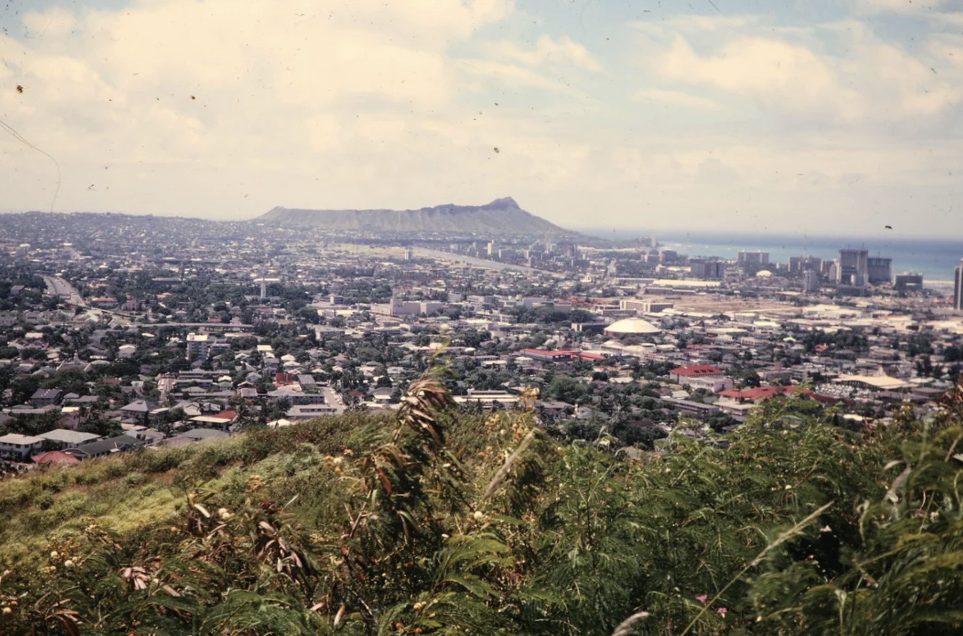 20 Photos of Hawaii from During It's First Decade as a State