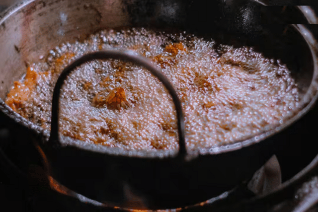 Home cleaning tips: Tired of scrubbing, but the grease in the pan won't ...