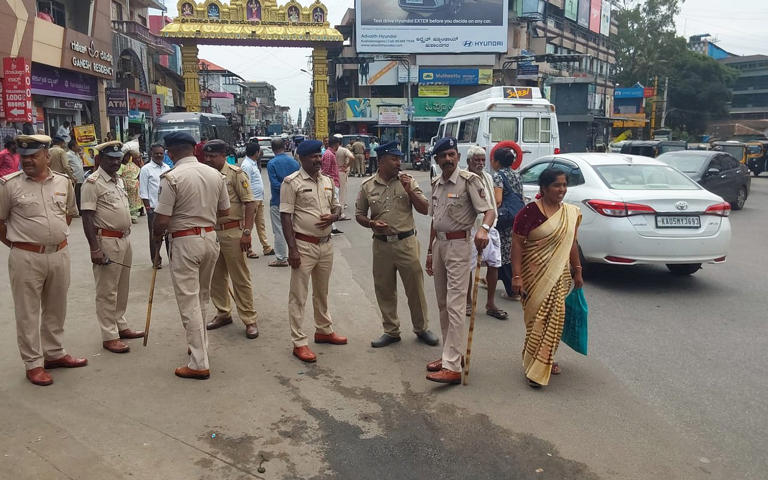 Former TN CM Stalin alters route, leaves Kodagu amid protest threat ...