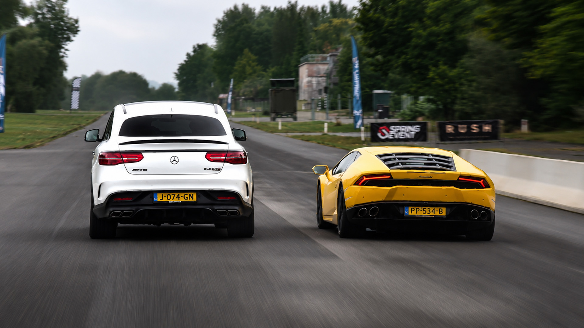 Can AMG SUV Match Lamborghini Huracan Speed in Straight Line Battle