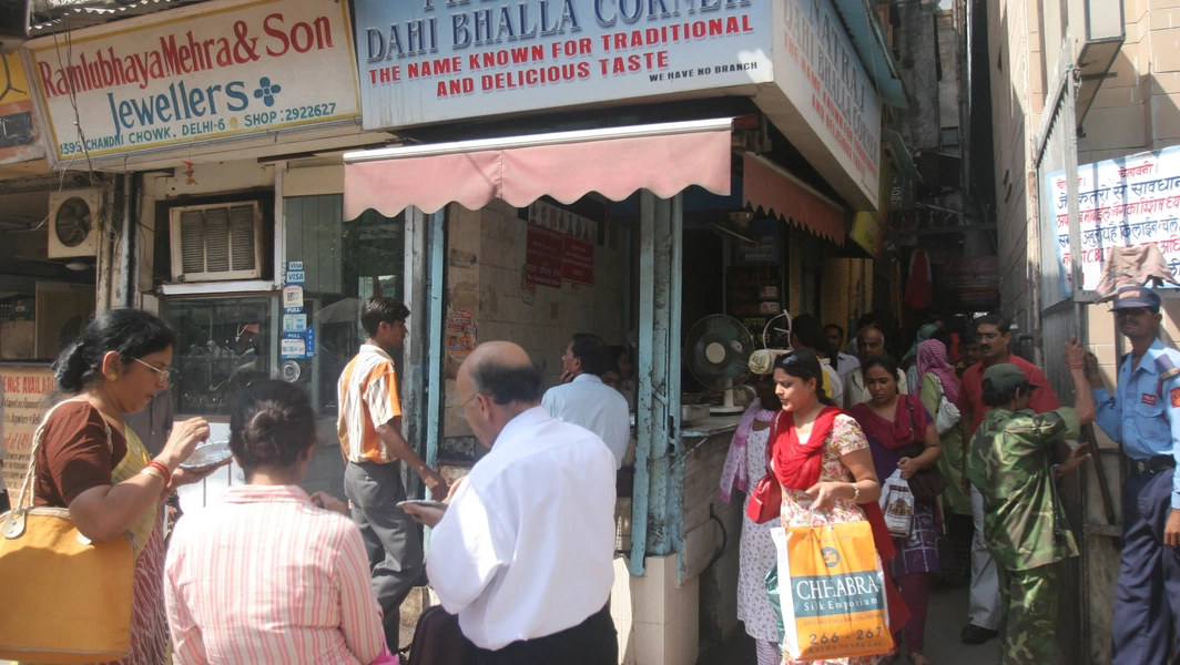 Chole bhature pizza sparks online debate and humour