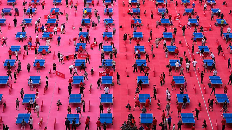 Watch: 7,000 players compete at giant table tennis festival in Moscow