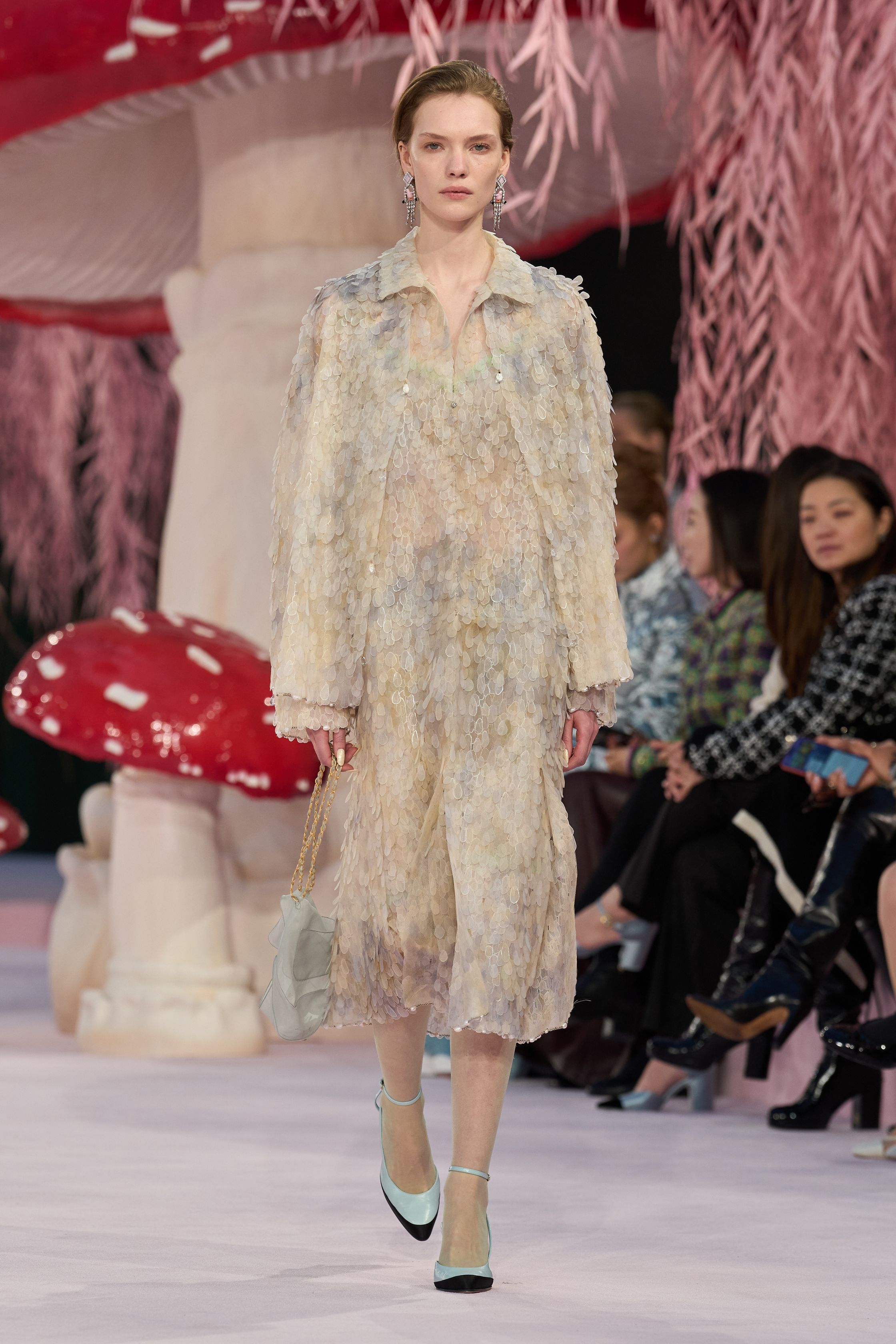 Celebrities front row at the Chanel Métiers d’Art 2026 Seoul show