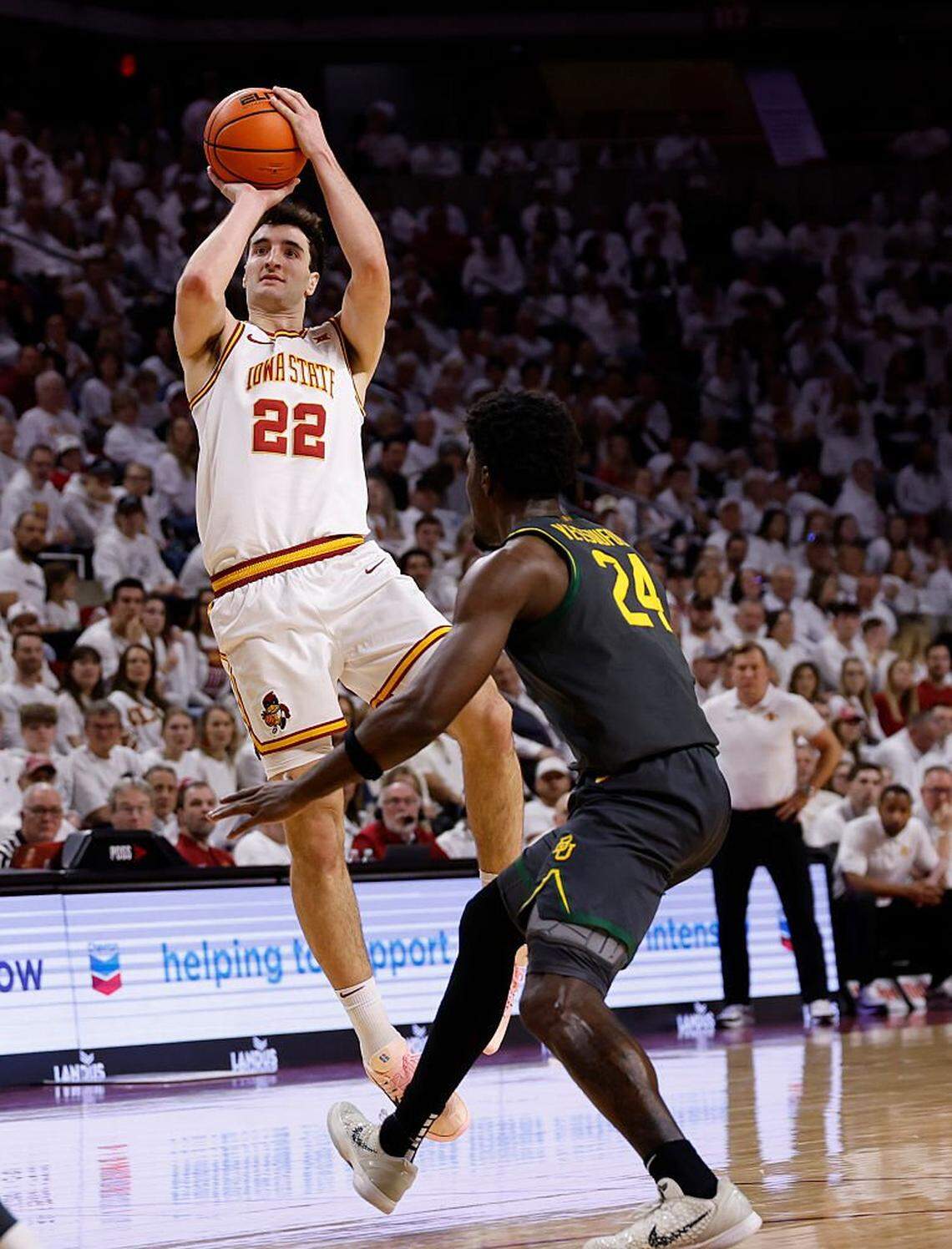 Kentucky's wait for Milan Momcilovic continues, and more basketball ...
