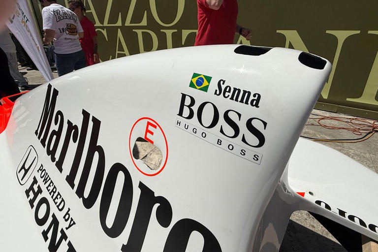 F1 | In duemila ad Ascoli Piceno per la messa in moto della McLaren MP4 ...