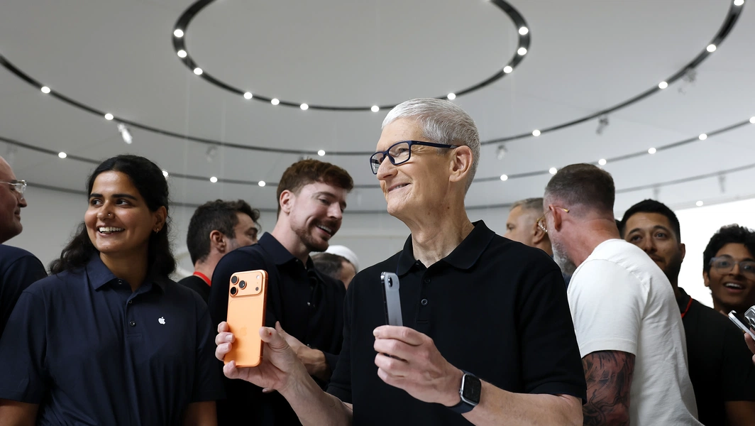 iPhone 18 Pro to debut variable-aperture camera amid cost concerns