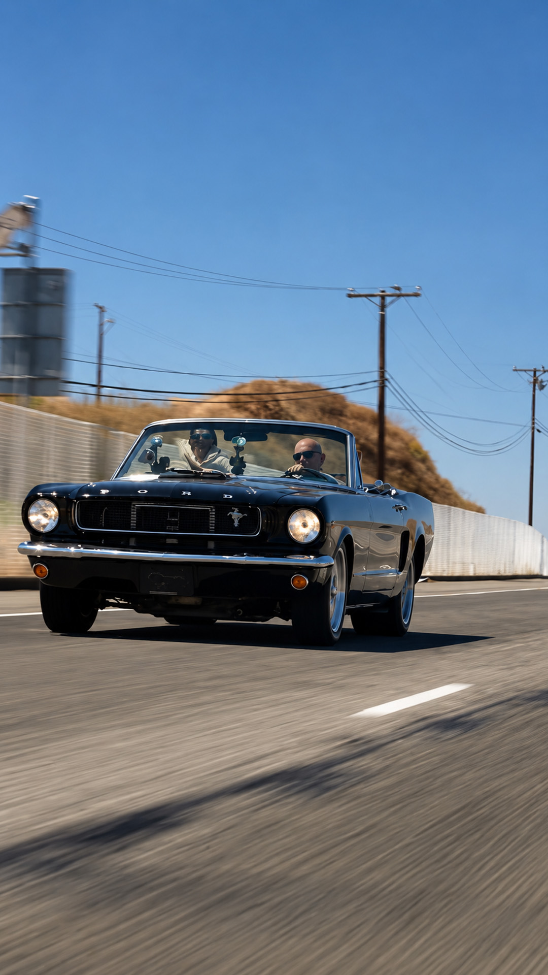 Big-block Mustang convertible runs nitrous at full throttle