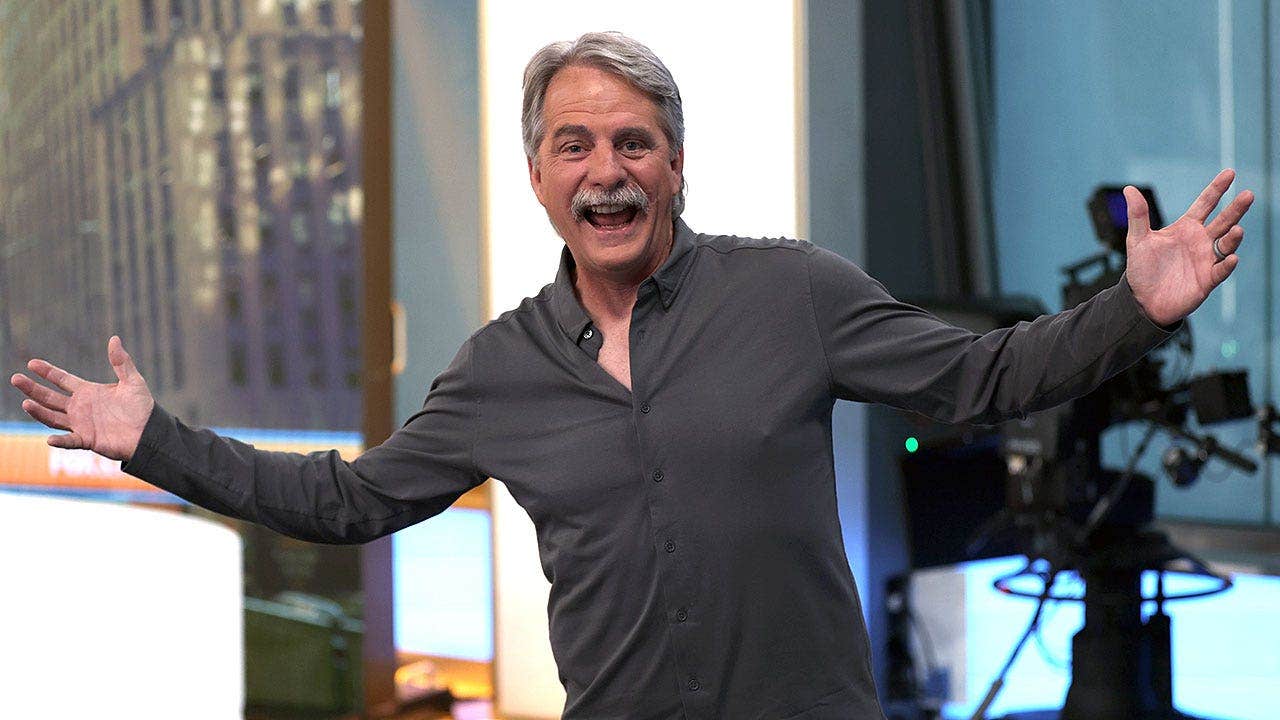 Jeff Foxworthy pulls back the curtain on comedy's creative process for ...