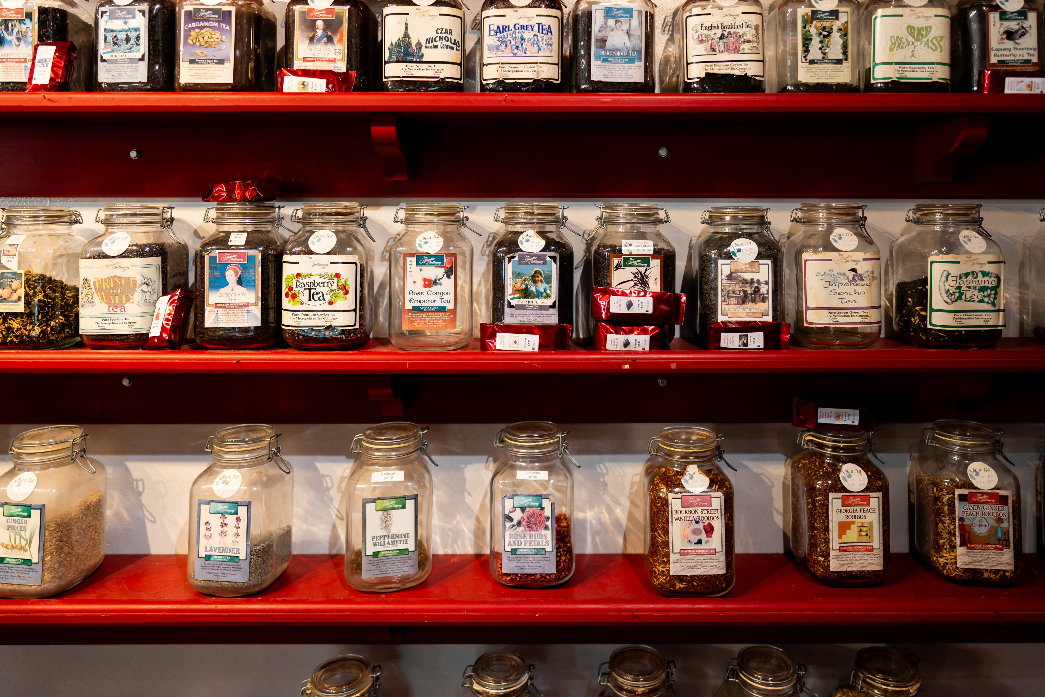 Popular Bergen tea shop to close at end of June