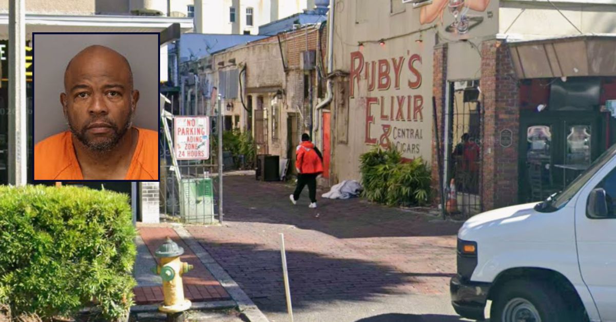 Garbage truck driver ignored warning about people in alley before ...
