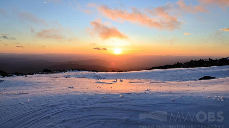 Late-May snowfall blankets Mount Washington in 4-foot drifts