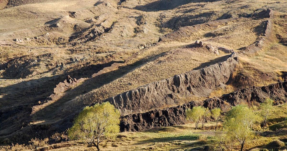 Noah's Ark found? Radar scans reveal 3 underground decks and 13-foot ...