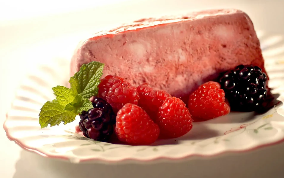 Summer dessert guides spotlight festive and heat-proof treats
