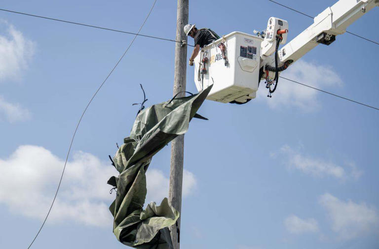 Overnight storms leave thousands without power in Kansas City area