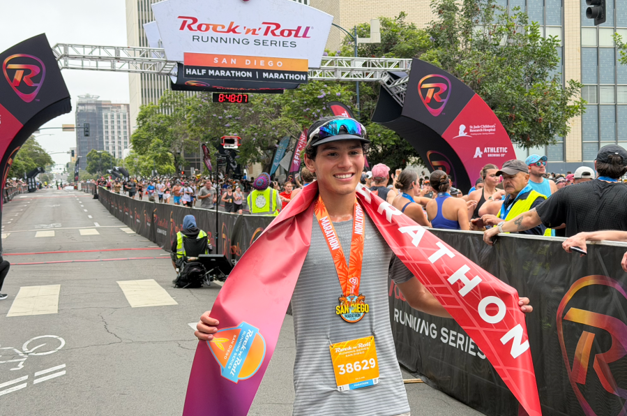 21-year-old Isaac Hernandez wins Rock ‘n’ Roll San Diego marathon in ...