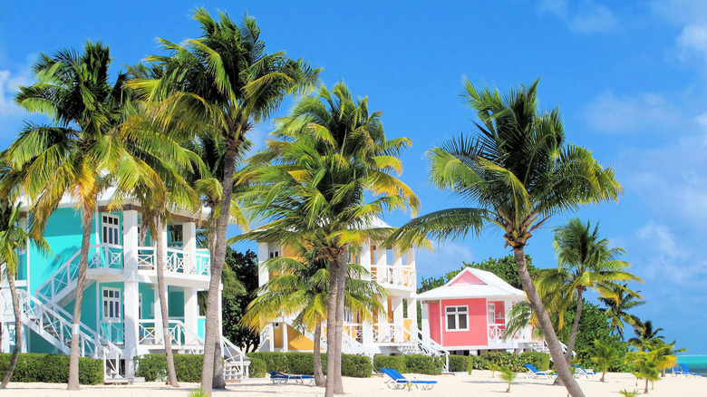 15 essential travel hacks when visiting the Cayman Islands