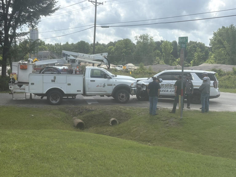 Jasper County deputy collides with city maintenance truck
