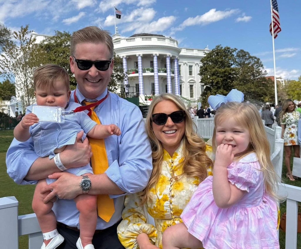 Fox News star Peter Doocy announces wife Hillary Vaughn is pregnant ...