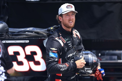 Cleetus McFarland to run bald eagle paint scheme in Michigan NASCAR ...