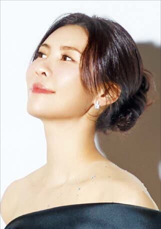 Soprano Choi Jeong-won and Hong Jeong-hee Opera Company concerts in Seoul