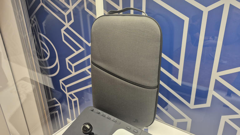 I tried Sony's FlexStrike wireless fight stick for myself — here's ...