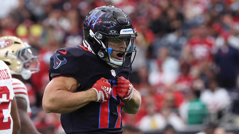 Giants signing Braxton Berrios sparked a sneaky three-way roster battle