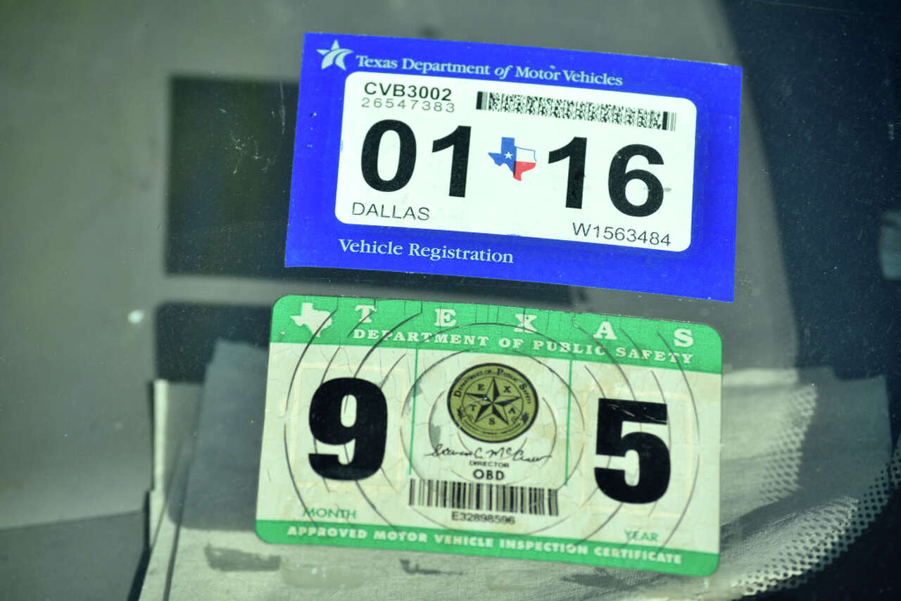 How long can you legally drive with an expired registration sticker?