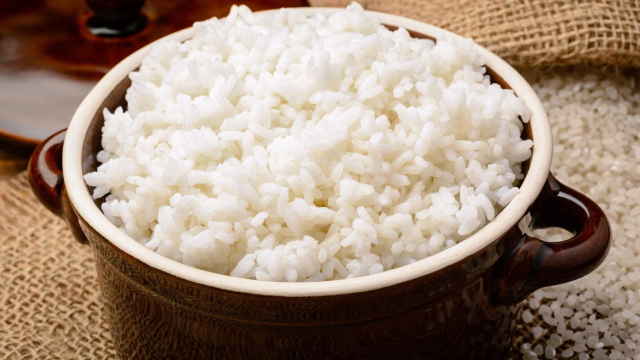 Aprendi com um chef e agora não faço mais arroz apenas com água: a dica ...