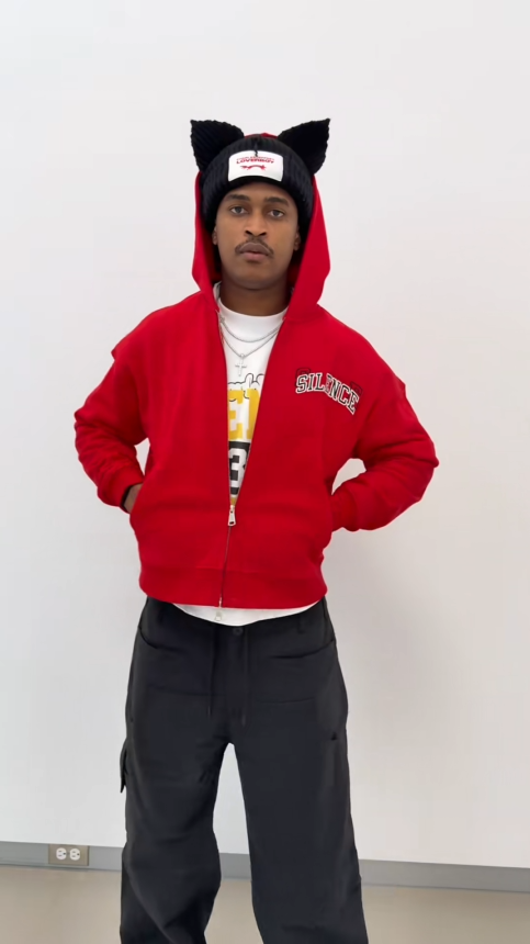 Streetwear OOTD with a clean hoodie look