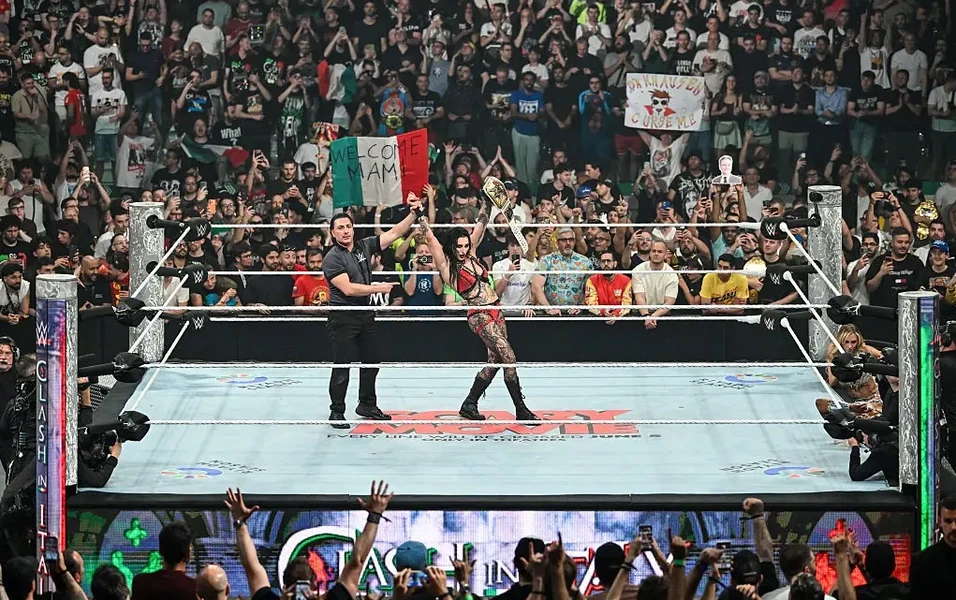 RAW kicks off King and Queen of the Ring after Italy clash