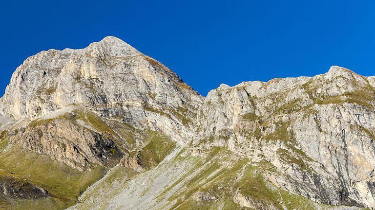 British woman dies after Pyrenees peak fall